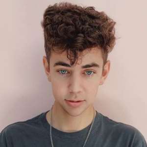 Nathaniel Simonsen Birthday, Real Name, Age, Weight, Height, Family ...