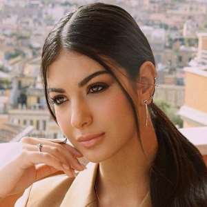 Elisa Maino Birthday, Real Name, Age, Weight, Height, Family, Facts ...
