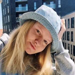 Kristine Sloth Birthday, Real Name, Age, Weight, Height, Family, Facts ...