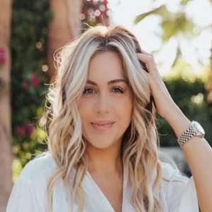 Silvia Reis Birthday, Real Name, Age, Weight, Height, Family, Facts ...