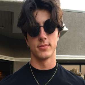 Christian Locke Birthday, Real Name, Age, Weight, Height, Family, Facts ...