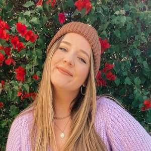 Carrie Dayton Birthday, Real Name, Age, Weight, Height, Family, Facts ...
