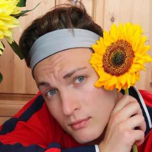 Luke Birch Birthday, Real Name, Age, Weight, Height, Family, Facts ...