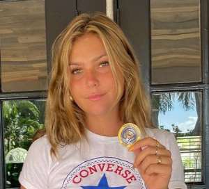 Lexi Hidalgo Birthday, Real Name, Age, Weight, Height, Family, Facts ...