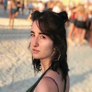 Jodie Calussi Birthday, Real Name, Age, Weight, Height, Family, Facts ...