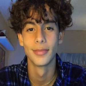 Mateo Agudelo Birthday, Real Name, Age, Weight, Height, Family, Facts ...