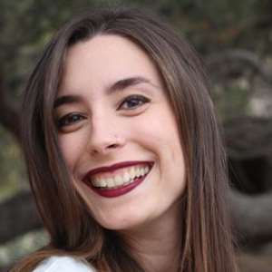 Lyna Vallejos Birthday, Real Name, Age, Weight, Height, Family, Facts ...