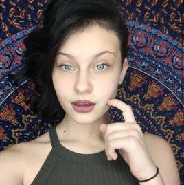 Hayley Stewart (TikTok) Birthday, Real Name, Age, Weight, Height ...