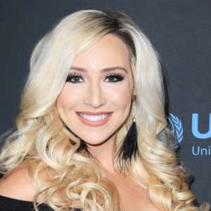 Debbie Sherman Birthday, Real Name, Age, Weight, Height, Family, Facts ...