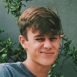 Carter Henslee Birthday, Real Name, Age, Weight, Height, Family, Facts ...
