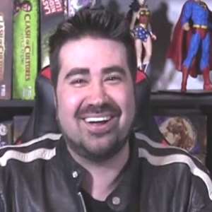 Joe Vargas Birthday, Real Name, Age, Weight, Height, Family, Facts ...