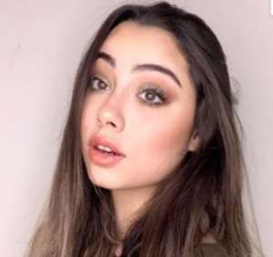 Ghida Ismail Birthday, Real Name, Age, Weight, Height, Family, Facts ...