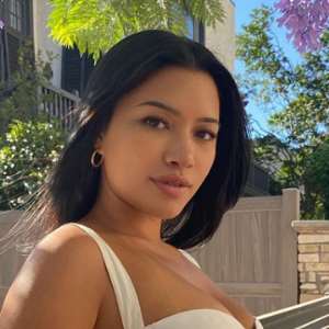 Julia Kelly Birthday, Real Name, Age, Weight, Height, Family, Facts ...