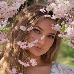 Taylor Laios Birthday, Real Name, Age, Weight, Height, Family, Facts ...