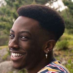 Isaiah Howard Birthday, Real Name, Age, Weight, Height, Family, Facts ...