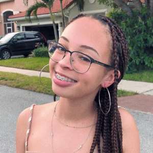 Aliyah Simone Birthday, Real Name, Age, Weight, Height, Family, Facts ...