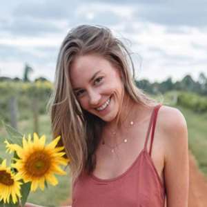 Bonny Rebecca Birthday, Real Name, Age, Weight, Height, Family, Facts ...