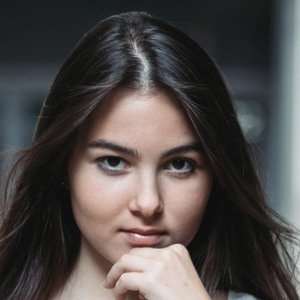 Lana Tran Birthday, Real Name, Age, Weight, Height, Family, Facts ...