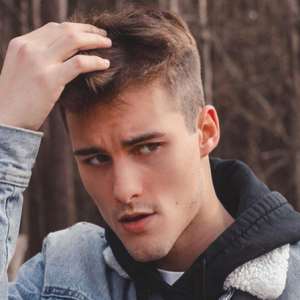 Logan Isbell Birthday, Real Name, Age, Weight, Height, Family, Facts ...