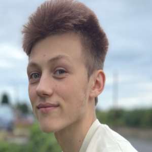 Andrew Barton Birthday, Real Name, Age, Weight, Height, Family, Facts ...