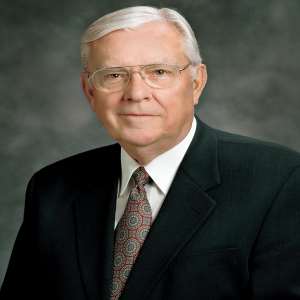 M. Russell Ballard Birthday, Real Name, Age, Weight, Height, Family ...