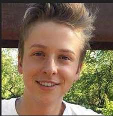 Andrew Gregory Birthday, Real Name, Age, Weight, Height, Family, Facts ...