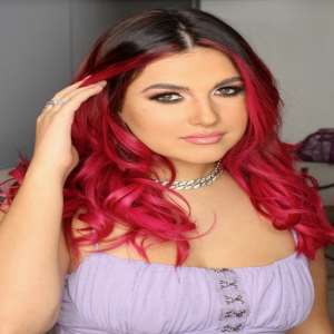 Katrina Stuart Birthday, Real Name, Age, Weight, Height, Family, Facts ...