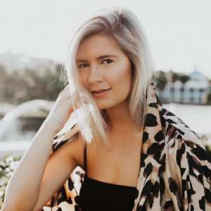 Danielle Carolan Birthday, Real Name, Age, Weight, Height, Family ...