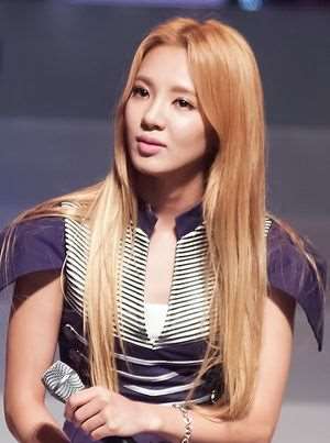 Kim Hyo Yeon Birthday, Real Name, Age, Weight, Height, Family, Facts ...