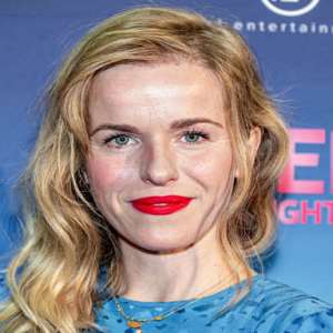 Josje Huisman Birthday, Real Name, Age, Weight, Height, Family, Facts ...