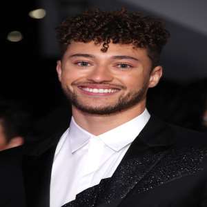 Myles Stephenson Birthday, Real Name, Age, Weight, Height, Family ...