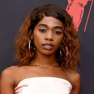 Alli Fitz Birthday, Real Name, Age, Weight, Height, Family, Facts ...