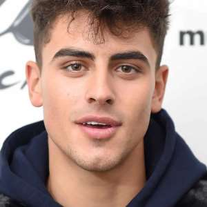 Jack Gilinsky Birthday, Real Name, Age, Weight, Height, Family, Facts ...