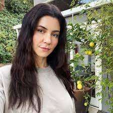Marina Diamandis Birthday, Real Name, Age, Weight, Height, Family ...
