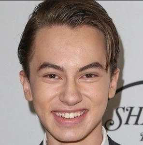 Hayden Byerly Birthday, Real Name, Age, Weight, Height, Family, Facts ...