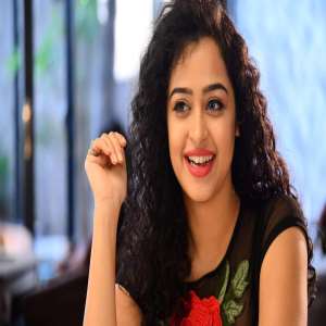 Apsara Rani Birthday, Real Name, Age, Weight, Height, Family, Facts ...