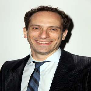 Peter Grosz Birthday, Real Name, Age, Weight, Height, Family, Facts ...