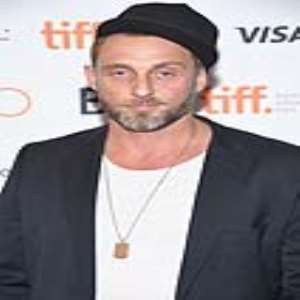 Roland Moller Birthday, Real Name, Age, Weight, Height, Family, Facts ...