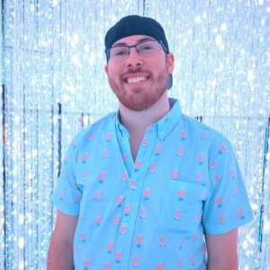 Garrett Sutton Birthday, Real Name, Age, Weight, Height, Family, Facts ...