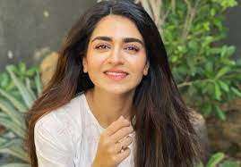 Hajra Yamin Birthday, Real Name, Age, Weight, Height, Family, Facts ...