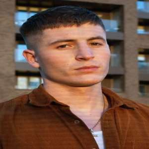 Kieron Moore Birthday, Real Name, Age, Weight, Height, Family, Facts ...