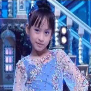Gunjan Sinha (Dancer) Birthday, Real Name, Age, Weight, Height, Family ...