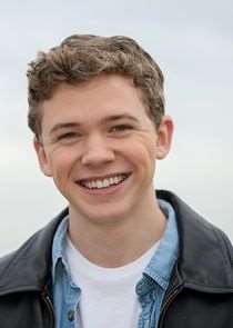 Igby Rigney Birthday, Real Name, Age, Weight, Height, Family, Facts ...