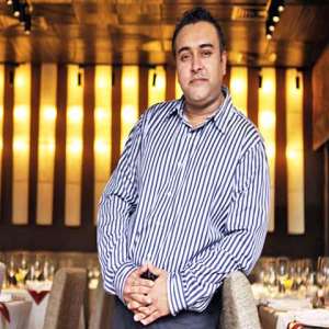 Zorawar Kalra Birthday, Real Name, Age, Weight, Height, Family, Facts ...