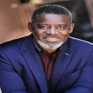 Bruce Davis Birthday, Real Name, Age, Weight, Height, Family, Facts ...