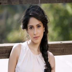 Nushrat Bharucha Birthday, Real Name, Age, Weight, Height, Family ...