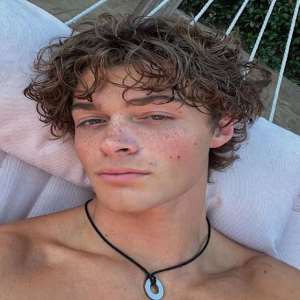 Tyler Lawrence Gray Birthday, Real Name, Age, Weight, Height, Family ...