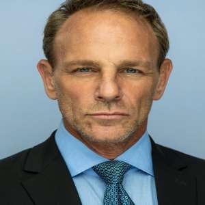 David Bertucci Birthday, Real Name, Age, Weight, Height, Family, Facts ...