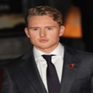 Ross Anderson Birthday, Real Name, Age, Weight, Height, Family, Facts ...