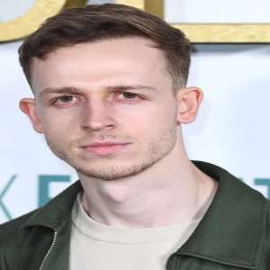 George Somner Birthday, Real Name, Age, Weight, Height, Family, Facts ...
